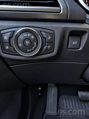 Grey Ford Mondeo 2017 in Jelgava, with an engine capacity of 1.50 L and mileage of 164 thousand km for 9390 €, photo 19 on AUTOMOTO.COM.LV