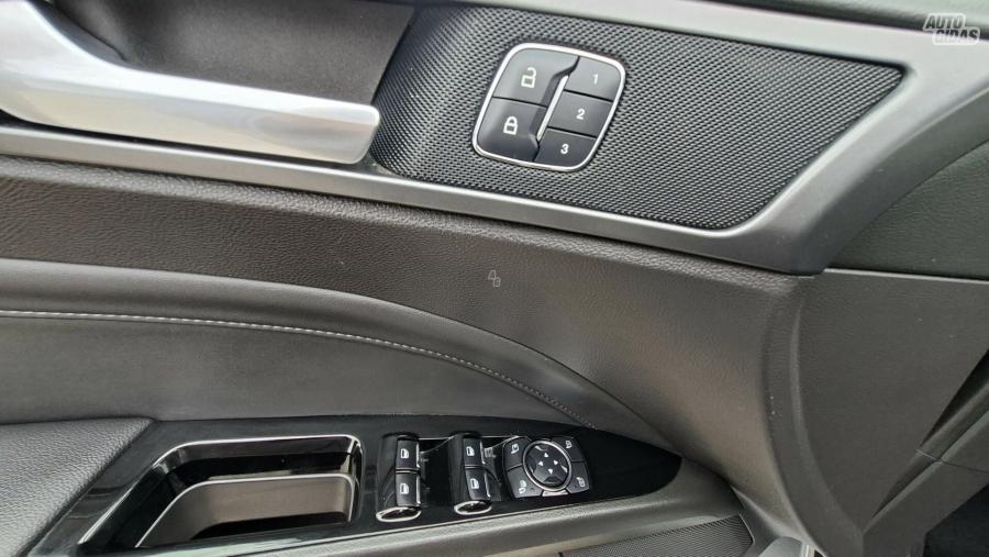 Grey Ford Mondeo 2018 in Marijampole, with an engine capacity of 2.00 L and mileage of 280 thousand km for 8300 €, photo 17 on AUTOMOTO.COM.LV