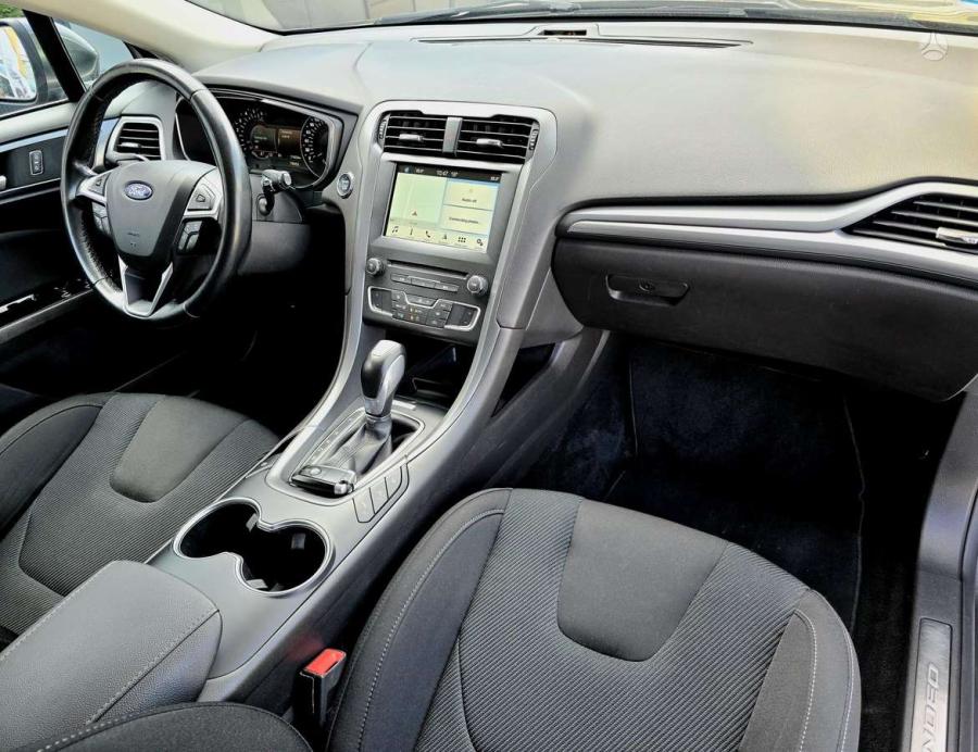 Grey Ford Mondeo 2018 in Taurage, with an engine capacity of 2.00 L and mileage of 274 thousand km for 6500 €, photo 27 on AUTOMOTO.COM.LV