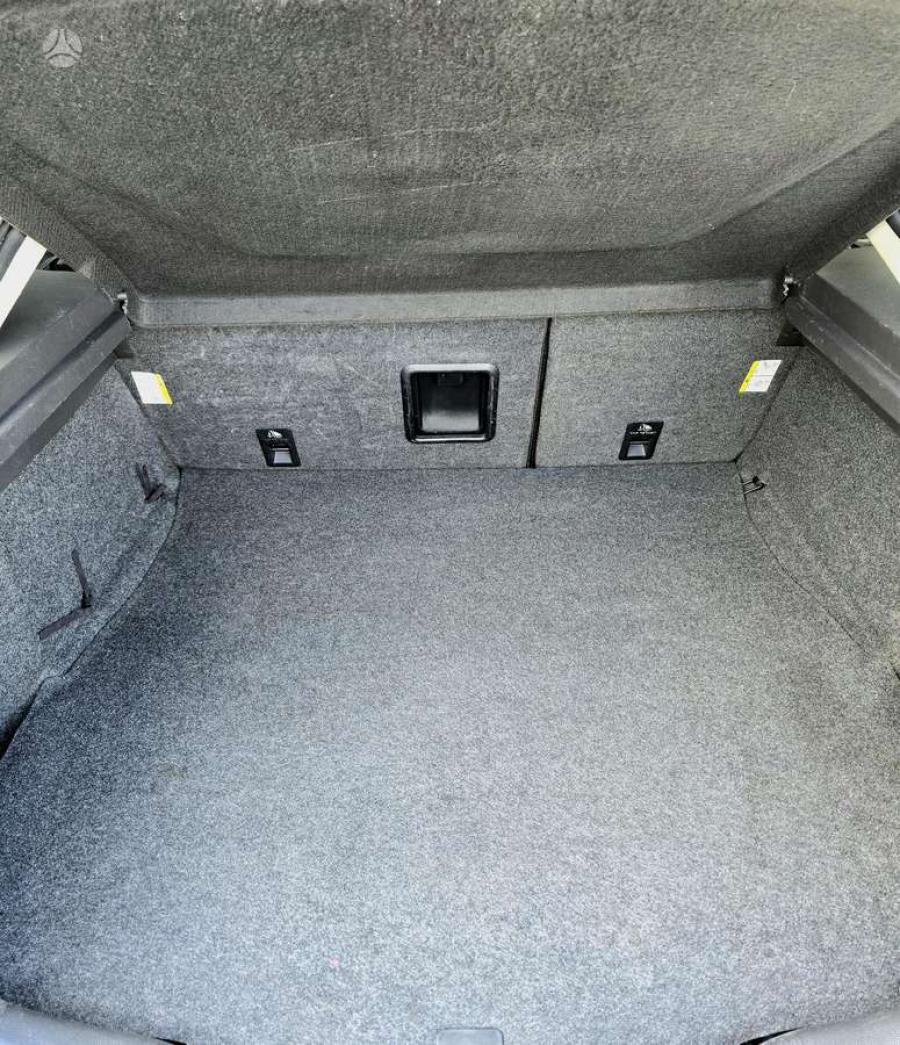 Grey Ford Mondeo 2018 in Taurage, with an engine capacity of 2.00 L and mileage of 274 thousand km for 6500 €, photo 30 on AUTOMOTO.COM.LV