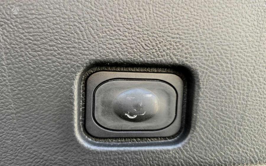 Grey Ford Mondeo 2018 in Taurage, with an engine capacity of 2.00 L and mileage of 274 thousand km for 6500 €, photo 31 on AUTOMOTO.COM.LV