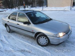 Grey Ford Mondeo 1994 in Tallinn, with an engine capacity of 1.80 L and mileage of 215 thousand km for 1499 €, photo 3 on AUTOMOTO.COM.LV