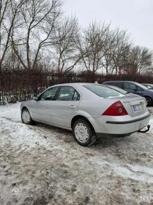 Pelēks Ford Mondeo 2001 Klaipėda, ar dzinēja tilpumu 1.80 L un nobraukumu 243 tūkst. km par 850 €, foto 3 vietnē AUTOMOTO.COM.LV