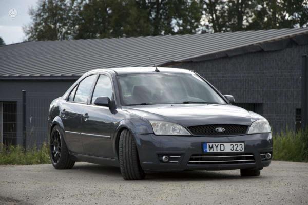 Ford Mondeo 2002 Viļņa vietnē Pelēks Ford Mondeo 2002 Viļņa, ar dzinēja tilpumu 2.00 L un nobraukumu 213 tūkst. km par 2900 €, foto 7 vietnē AUTOMOTO.COM.LV