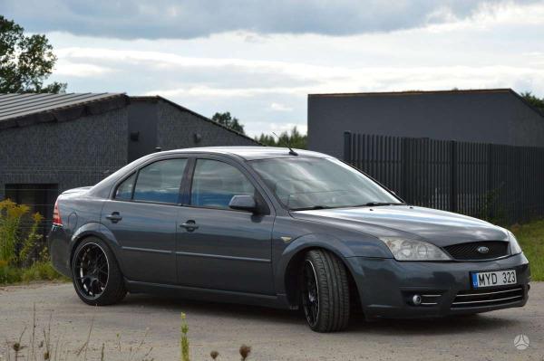 Ford Mondeo 2002 Viļņa vietnē Pelēks Ford Mondeo 2002 Viļņa, ar dzinēja tilpumu 2.00 L un nobraukumu 213 tūkst. km par 2900 €, foto 8 vietnē AUTOMOTO.COM.LV