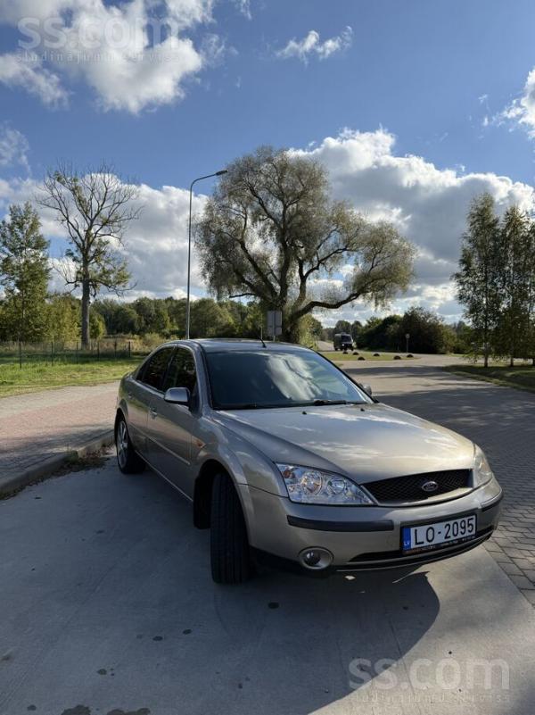 Pelēks Ford Mondeo 2003 Ventspils, ar dzinēja tilpumu 2.00 L un nobraukumu 126 tūkst. km par 1950 €, foto 2 vietnē AUTOMOTO.COM.LV