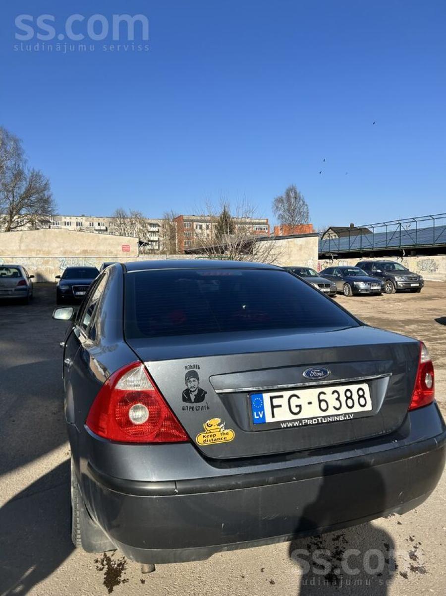 Grey Ford Mondeo 2004 in Daugavpils, with an engine capacity of 2.00 L and mileage of 205 thousand km for 800 €, photo 4 on AUTOMOTO.COM.LV