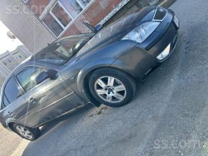 Grey Ford Mondeo 2004 in Daugavpils, with an engine capacity of 2.00 L and mileage of 205 thousand km for 800 €, photo 7 on AUTOMOTO.COM.LV