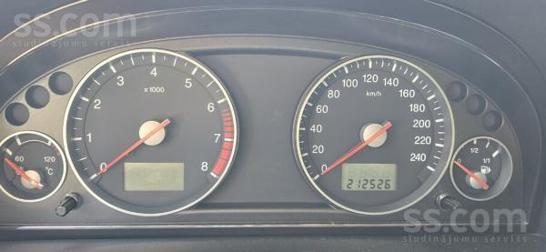Grey Ford Mondeo 2004 in Talsi, with an engine capacity of 1.80 L and mileage of 213 thousand km for 1500 €, photo 6 on AUTOMOTO.COM.LV