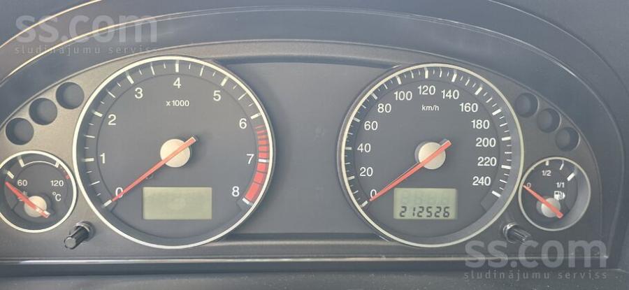 Grey Ford Mondeo 2004 in Talsi, with an engine capacity of 1.80 L and mileage of 213 thousand km for 1500 €, photo 7 on AUTOMOTO.COM.LV