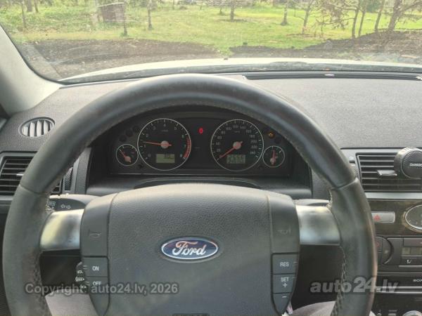 Pelēks Ford Mondeo 2006 Tartu, ar dzinēja tilpumu 1.80 L un nobraukumu 245 tūkst. km par 500 €, foto 9 vietnē AUTOMOTO.COM.LV