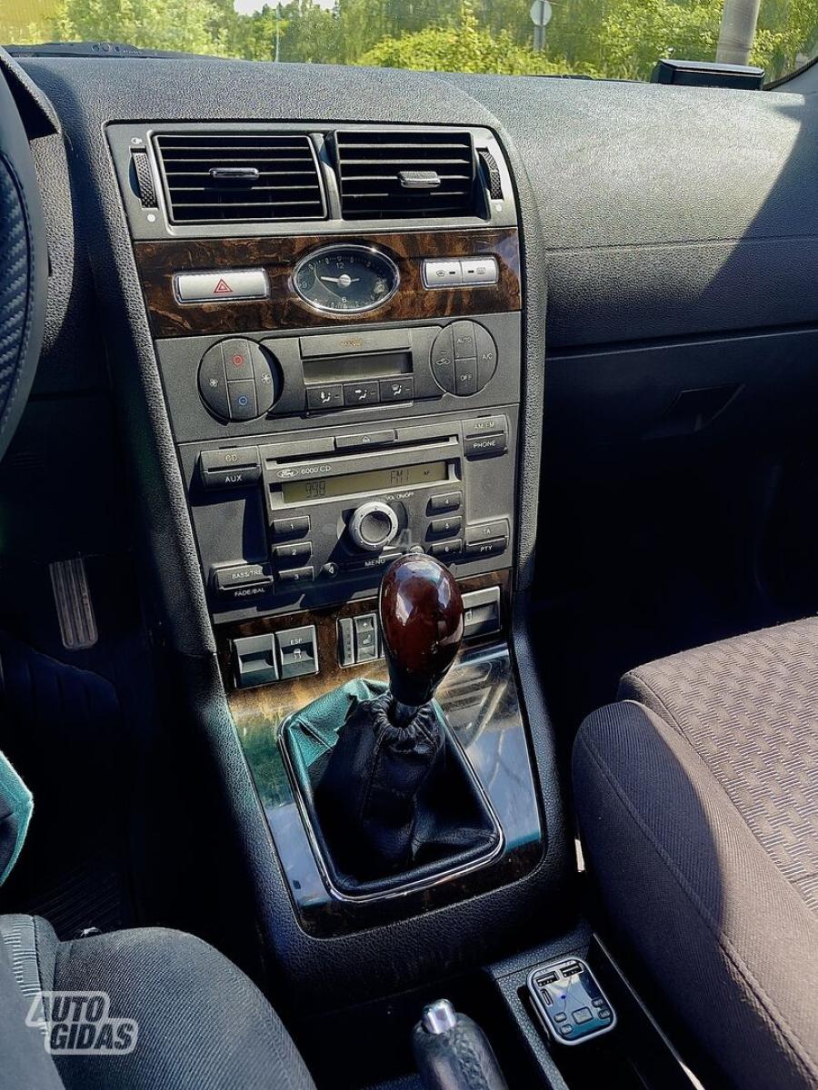Grey Ford Mondeo 2006 in Kaunas, with an engine capacity of 2.00 L and mileage of 293 thousand km for 1350 €, photo 17 on AUTOMOTO.COM.LV