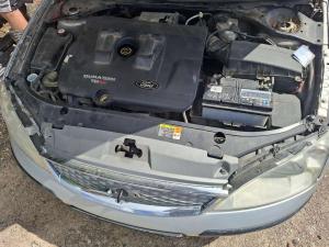 Pelēks Ford Mondeo 2006 Viļņa, ar dzinēja tilpumu 2.00 L un nobraukumu 323 tūkst. km par 450 €, foto 5 vietnē AUTOMOTO.COM.LV