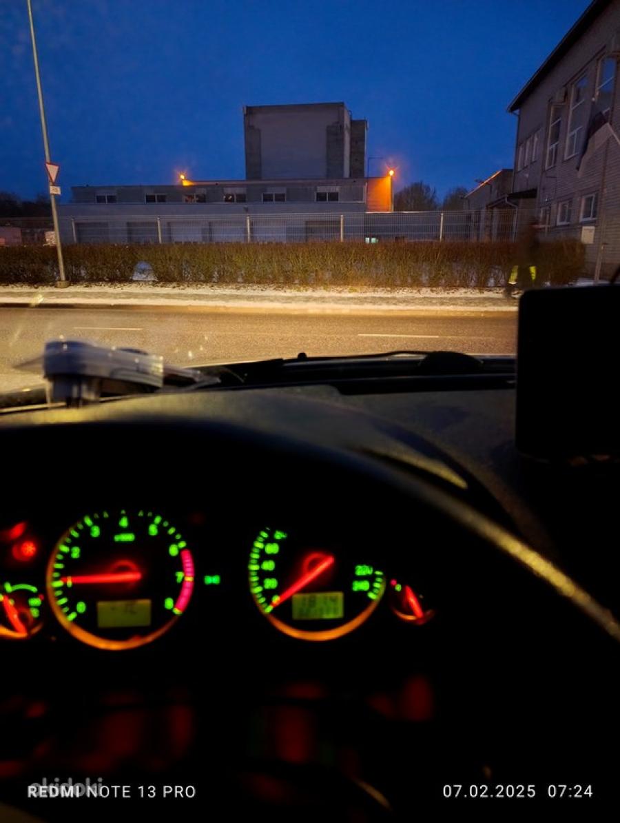 Pelēks Ford Mondeo 2007 Paide, ar dzinēja tilpumu 1.80 L un nobraukumu 328 tūkst. km par 1000 €, foto 27 vietnē AUTOMOTO.COM.LV