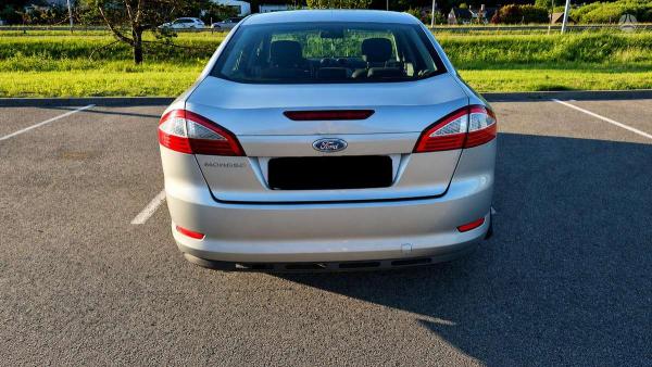 Pelēks Ford Mondeo 2007 Kauņa, ar dzinēja tilpumu 1.75 L un nobraukumu 326 tūkst. km par 1950 €, foto 5 vietnē AUTOMOTO.COM.LV
