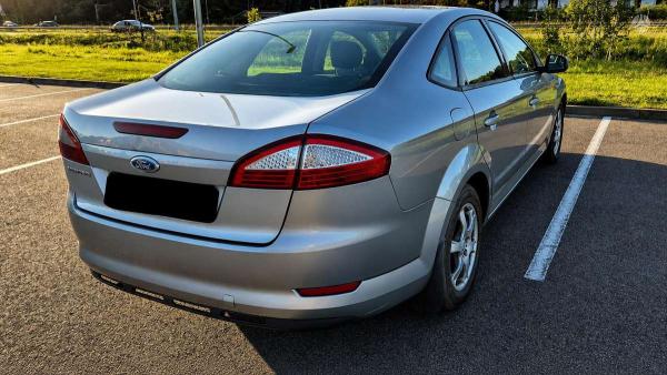 Pelēks Ford Mondeo 2007 Kauņa, ar dzinēja tilpumu 1.75 L un nobraukumu 326 tūkst. km par 1950 €, foto 6 vietnē AUTOMOTO.COM.LV