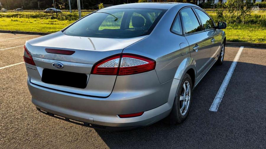 Pelēks Ford Mondeo 2007 Kauņa, ar dzinēja tilpumu 1.75 L un nobraukumu 326 tūkst. km par 1950 €, foto 7 vietnē AUTOMOTO.COM.LV