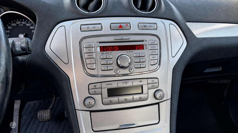 Pelēks Ford Mondeo 2007 Kauņa, ar dzinēja tilpumu 1.75 L un nobraukumu 326 tūkst. km par 1950 €, foto 14 vietnē AUTOMOTO.COM.LV