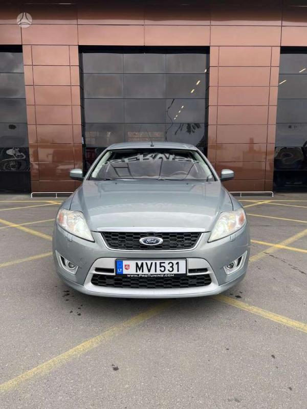 Grey Ford Mondeo 2008 in Vilnius, with an engine capacity of 2.52 L and mileage of 296 thousand km for 3500 €, photo 1 on AUTOMOTO.COM.LV