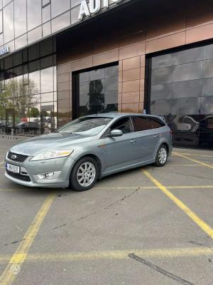 Pelēks Ford Mondeo 2008 Viļņa, ar dzinēja tilpumu 2.52 L un nobraukumu 296 tūkst. km par 3500 €, foto 2 vietnē AUTOMOTO.COM.LV