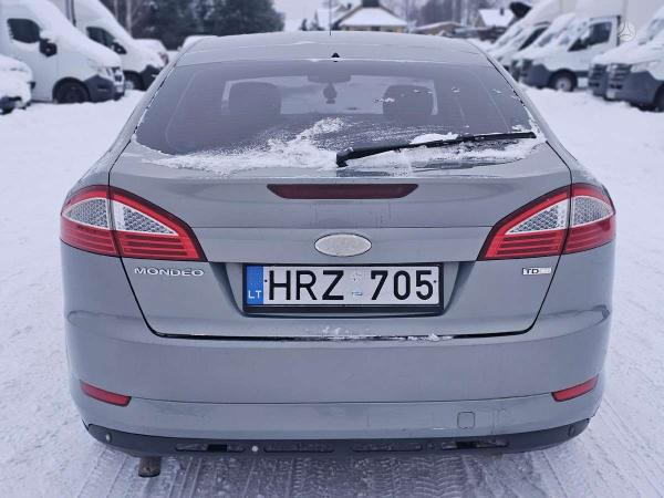 Pelēks Ford Mondeo 2008 Tauragė, ar dzinēja tilpumu 2.00 L un nobraukumu 273 tūkst. km par 2200 €, foto 3 vietnē AUTOMOTO.COM.LV