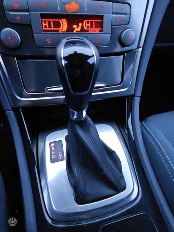Grey Ford Mondeo 2008 in Taurage, with an engine capacity of 2.00 L and mileage of 273 thousand km for 2200 €, photo 11 on AUTOMOTO.COM.LV