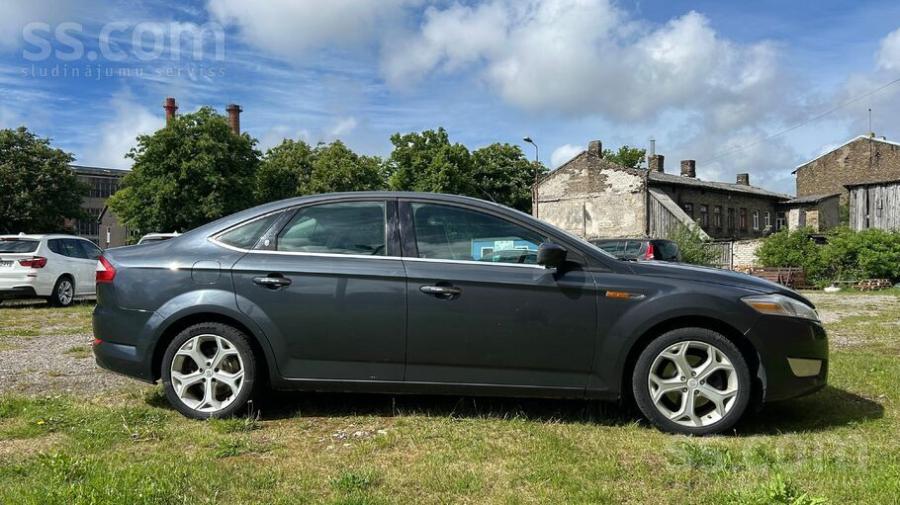 Pelēks Ford Mondeo 2008 Liepāja, ar dzinēja tilpumu 1.80 L un nobraukumu 331 tūkst. km par 3250 €, foto 4 vietnē AUTOMOTO.COM.LV