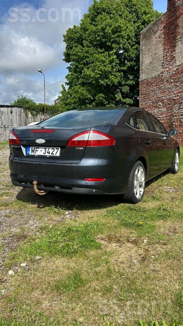 Pelēks Ford Mondeo 2008 Liepāja, ar dzinēja tilpumu 1.80 L un nobraukumu 331 tūkst. km par 3250 €, foto 5 vietnē AUTOMOTO.COM.LV
