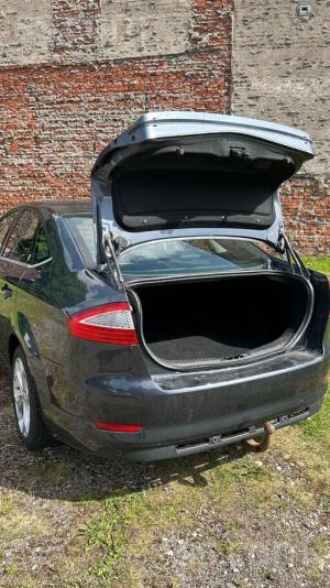 Pelēks Ford Mondeo 2008 Liepāja, ar dzinēja tilpumu 1.80 L un nobraukumu 331 tūkst. km par 3250 €, foto 7 vietnē AUTOMOTO.COM.LV