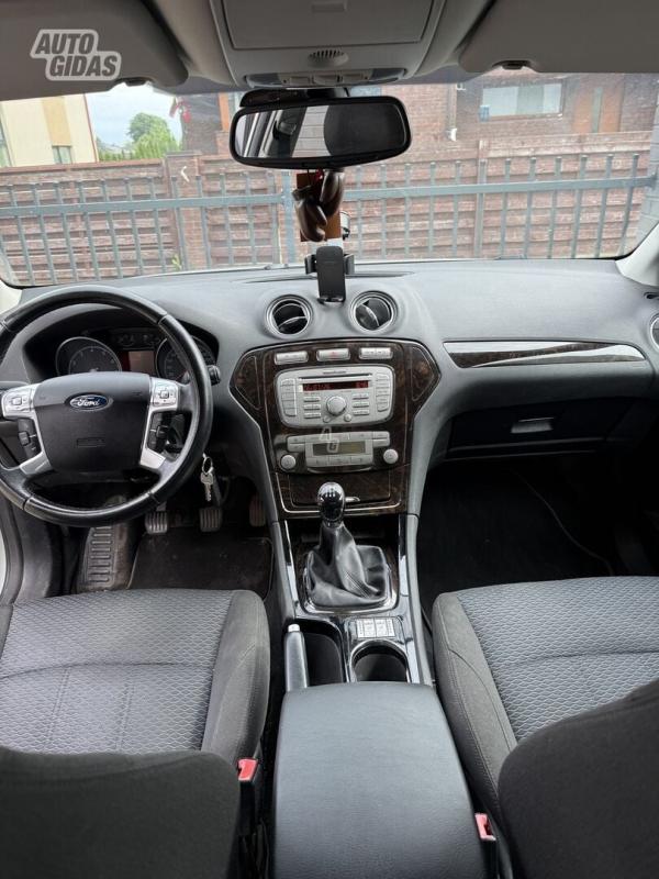 Grey Ford Mondeo 2008 in Kaunas, with an engine capacity of 2.00 L and mileage of 191 thousand km for 1700 €, photo 8 on AUTOMOTO.COM.LV