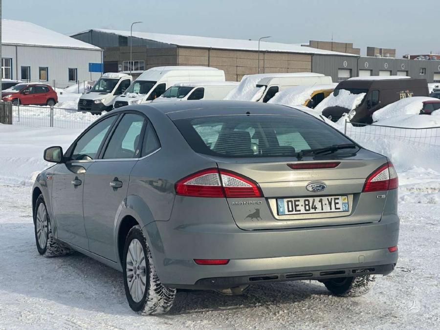 Pelēks Ford Mondeo 2009 Tauragė, ar dzinēja tilpumu 1.80 L un nobraukumu 233 tūkst. km par 2550 €, foto 5 vietnē AUTOMOTO.COM.LV