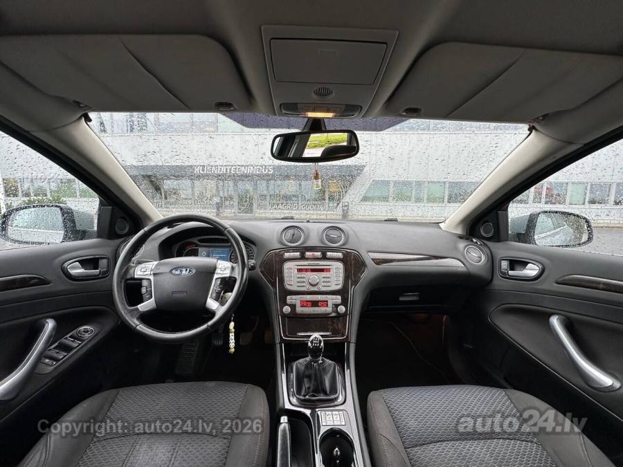 Pelēks Ford Mondeo 2009 Tallina, ar dzinēja tilpumu 1.80 L un nobraukumu 232 tūkst. km par 1999 €, foto 6 vietnē AUTOMOTO.COM.LV