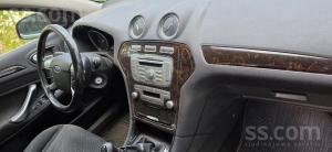 Pelēks Ford Mondeo 2010 Ogre, ar dzinēja tilpumu 2.00 L un nobraukumu 274 tūkst. km par 1500 €, foto 5 vietnē AUTOMOTO.COM.LV