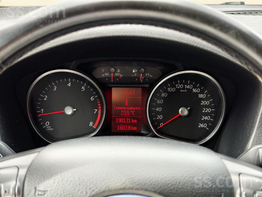 Pelēks Ford Mondeo 2010 Rīga, ar dzinēja tilpumu 2.00 L un nobraukumu 190 tūkst. km par 2600 €, foto 20 vietnē AUTOMOTO.COM.LV