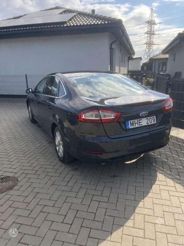 Grey Ford Mondeo 2011 in Klaipeda, with an engine capacity of 2.00 L and mileage of 327 thousand km for 3800 €, photo 2 on AUTOMOTO.COM.LV