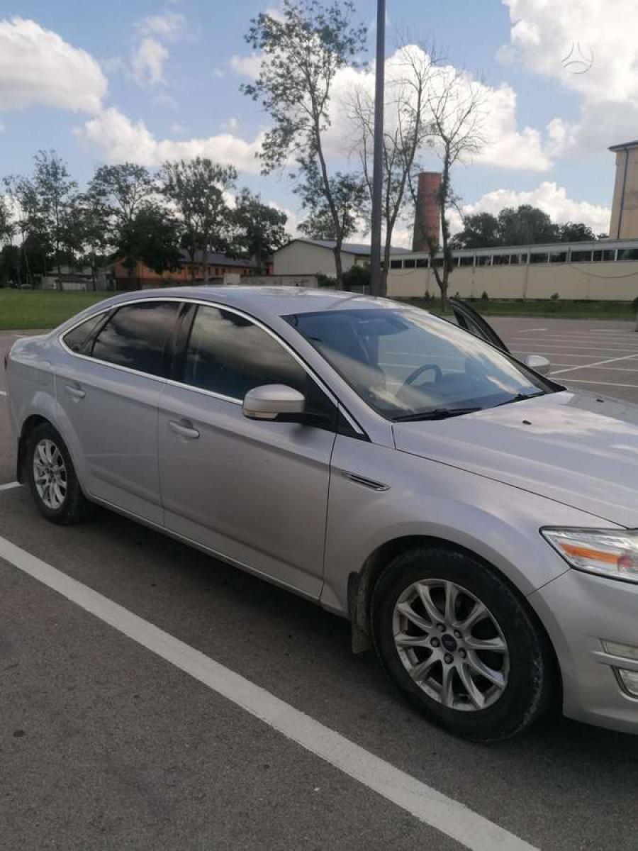 Grey Ford Mondeo 2011 in Ukmerge, with an engine capacity of 2.00 L and mileage of 269 thousand km for 800 €, photo 5 on AUTOMOTO.COM.LV