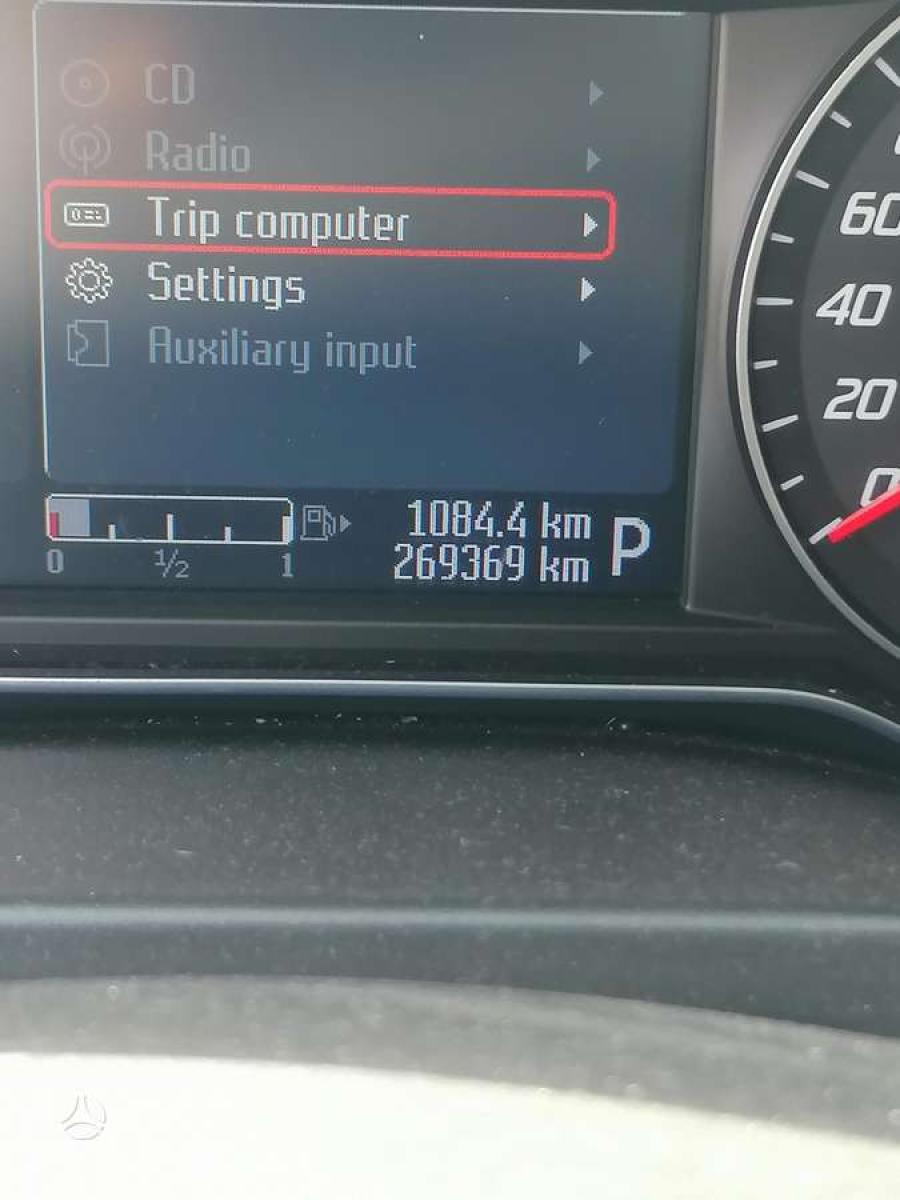 Grey Ford Mondeo 2011 in Ukmerge, with an engine capacity of 2.00 L and mileage of 269 thousand km for 800 €, photo 7 on AUTOMOTO.COM.LV