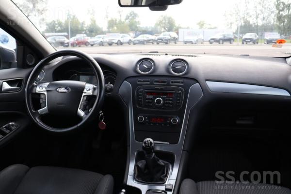 Pelēks Ford Mondeo 2012 Rīga, ar dzinēja tilpumu 2.00 L un nobraukumu 190 tūkst. km par 3990 €, foto 7 vietnē AUTOMOTO.COM.LV