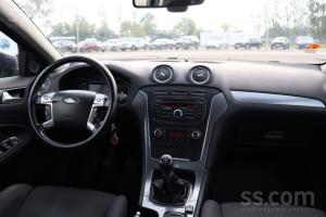 Pelēks Ford Mondeo 2012 Rīga, ar dzinēja tilpumu 2.00 L un nobraukumu 190 tūkst. km par 3990 €, foto 8 vietnē AUTOMOTO.COM.LV