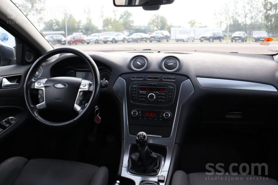 Pelēks Ford Mondeo 2012 Rīga, ar dzinēja tilpumu 2.00 L un nobraukumu 190 tūkst. km par 3990 €, foto 8 vietnē AUTOMOTO.COM.LV