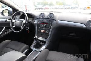 Pelēks Ford Mondeo 2012 Rīga, ar dzinēja tilpumu 2.00 L un nobraukumu 190 tūkst. km par 3990 €, foto 9 vietnē AUTOMOTO.COM.LV