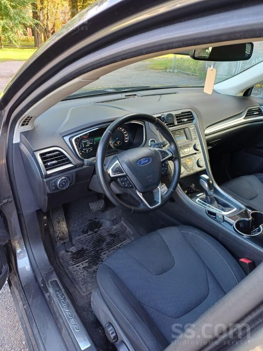 Pelēks Ford Mondeo 2015 Liepāja, ar dzinēja tilpumu 1.50 L un nobraukumu 240 tūkst. km par 7400 €, foto 6 vietnē AUTOMOTO.COM.LV