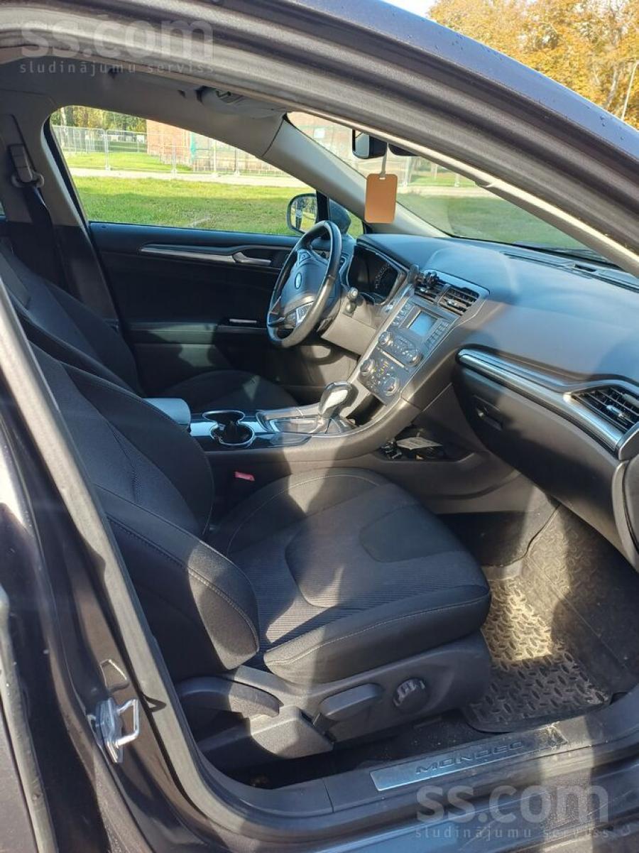 Pelēks Ford Mondeo 2015 Liepāja, ar dzinēja tilpumu 1.50 L un nobraukumu 240 tūkst. km par 7400 €, foto 10 vietnē AUTOMOTO.COM.LV