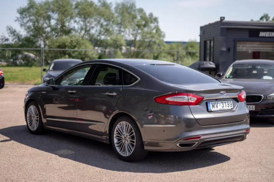 Pelēks Ford Mondeo 2016 Liepāja, ar dzinēja tilpumu 2.00 L un nobraukumu 193 tūkst. km par 12450 €, foto 3 vietnē AUTOMOTO.COM.LV