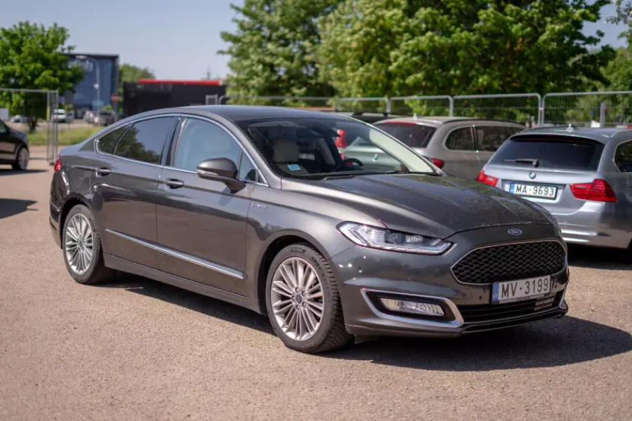 Pelēks Ford Mondeo 2016 Liepāja, ar dzinēja tilpumu 2.00 L un nobraukumu 193 tūkst. km par 12450 €, foto 6 vietnē AUTOMOTO.COM.LV