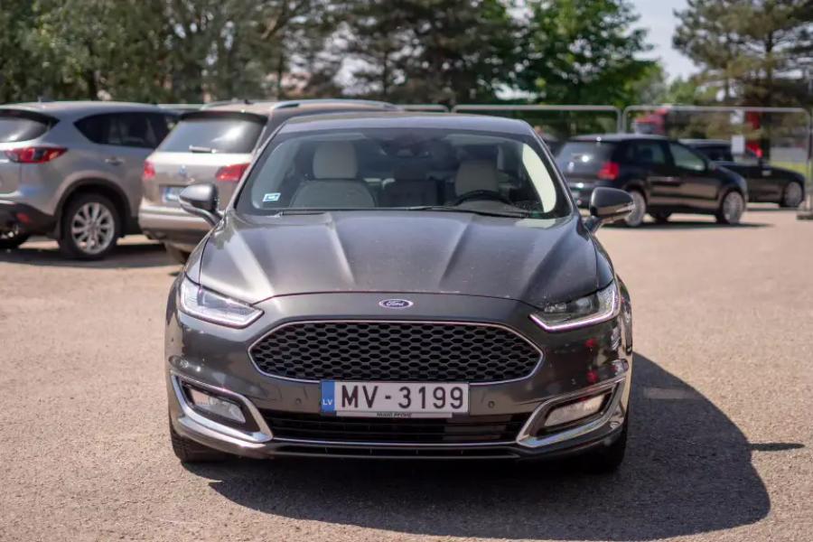 Pelēks Ford Mondeo 2016 Liepāja, ar dzinēja tilpumu 2.00 L un nobraukumu 193 tūkst. km par 12450 €, foto 7 vietnē AUTOMOTO.COM.LV