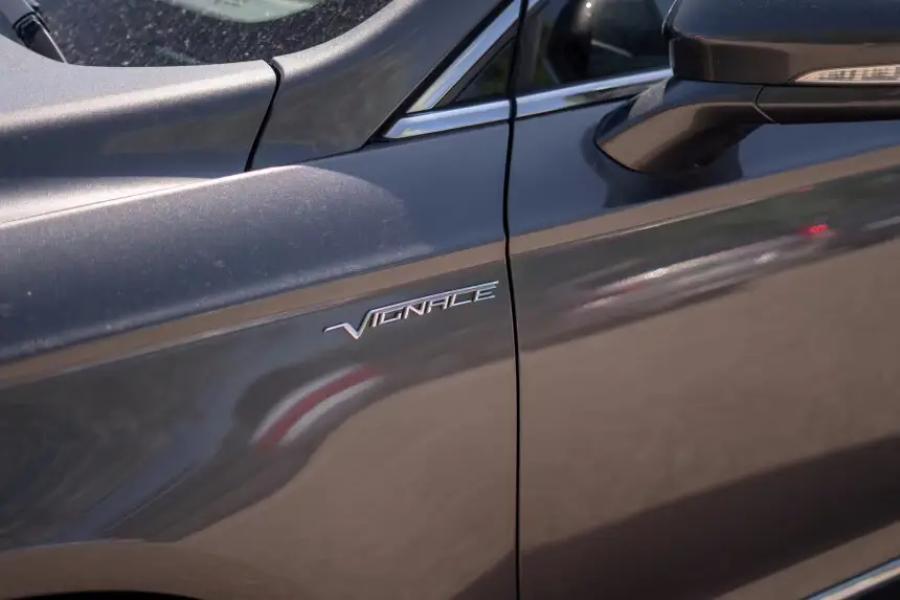 Pelēks Ford Mondeo 2016 Liepāja, ar dzinēja tilpumu 2.00 L un nobraukumu 193 tūkst. km par 12450 €, foto 8 vietnē AUTOMOTO.COM.LV