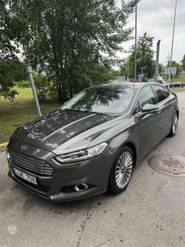 Grey Ford Mondeo 2016 in Vilnius, with an engine capacity of 2.00 L and mileage of 217 thousand km for 8600 €, photo 4 on AUTOMOTO.COM.LV