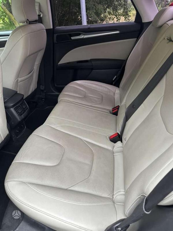 Grey Ford Mondeo 2016 in Vilnius, with an engine capacity of 2.00 L and mileage of 217 thousand km for 8600 €, photo 10 on AUTOMOTO.COM.LV