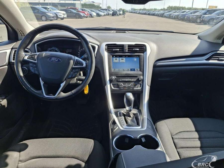 Pelēks Ford Mondeo 2019 Viļņa, ar dzinēja tilpumu 1.50 L un nobraukumu 41 tūkst. km par 12500 €, foto 12 vietnē AUTOMOTO.COM.LV